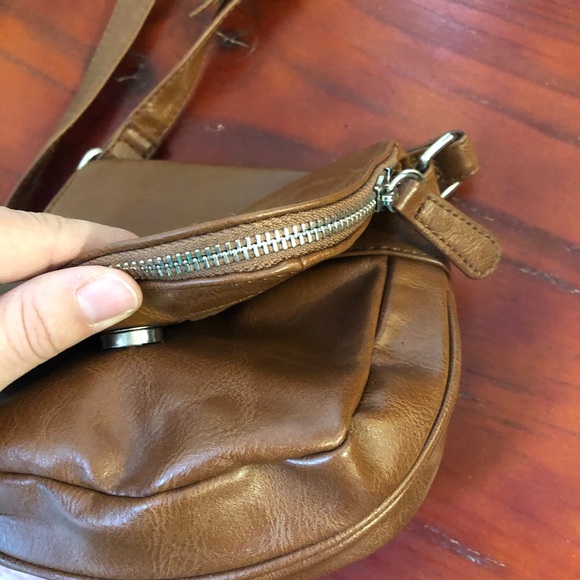 Kenneth Cole Reaction | Bags | Kenneth Cole Reaction Small Brown ...